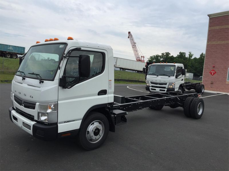 2019 MITSUBISHI FUSO FE140 - Johnson Truck Center