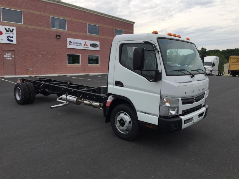 2019 MITSUBISHI FUSO FE140 - Johnson Truck Center