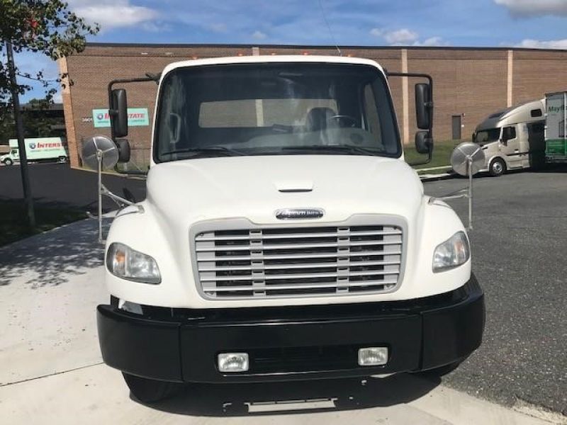 2014 FREIGHTLINER BUSINESS CLASS M2 106 - Johnson Truck Center