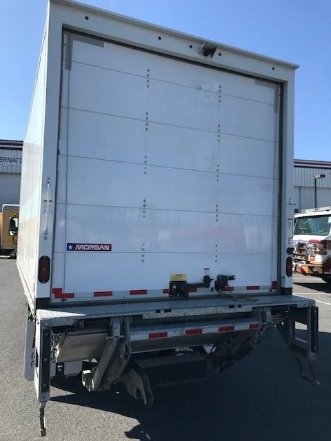 2018 FREIGHTLINER BUSINESS CLASS M2 106 - Johnson Truck Center