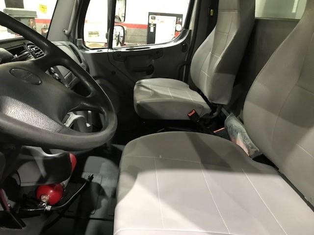 2018 FREIGHTLINER BUSINESS CLASS M2 106 - Johnson Truck Center